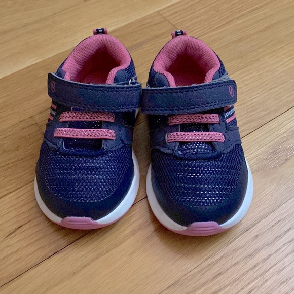 Stride Rite | Shoes | Munchkin By Stride Rite Little Kid Girls Maxo ...